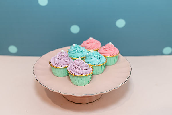 Classic Design (A Dozen) (Party)